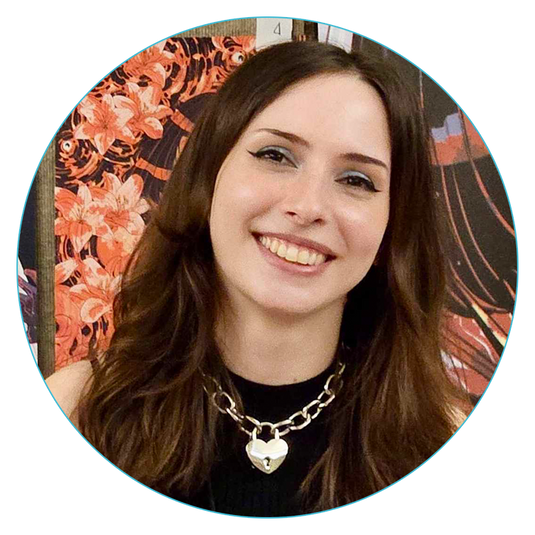 LUANA VECCHIO – Kinetic Collectibles